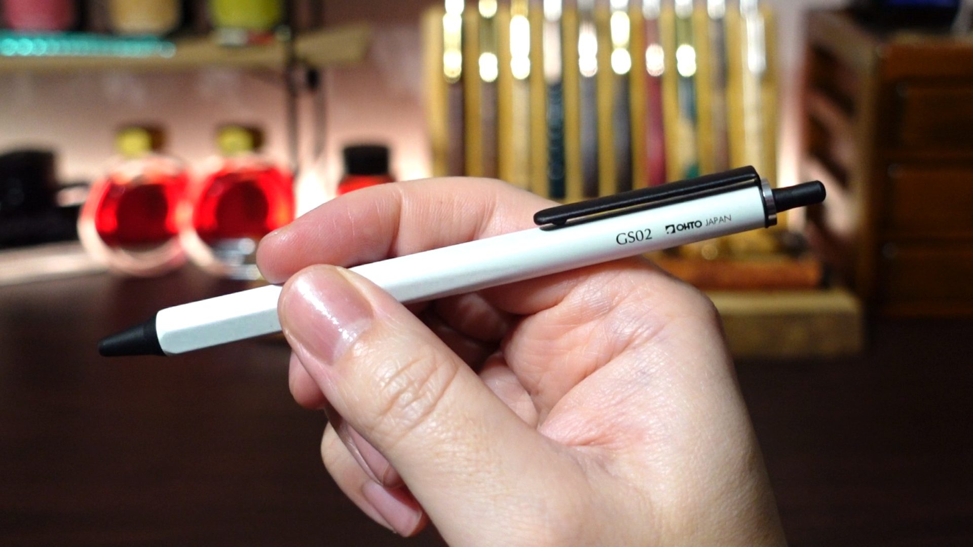 【GS02】OHTOのゲルボールペンをレビュー 新開発のG2リフィル オート - イラスト画材箱