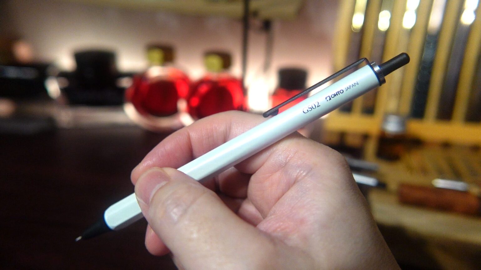 【GS02】OHTOのゲルボールペンをレビュー 新開発のG2リフィル オート - イラスト画材箱